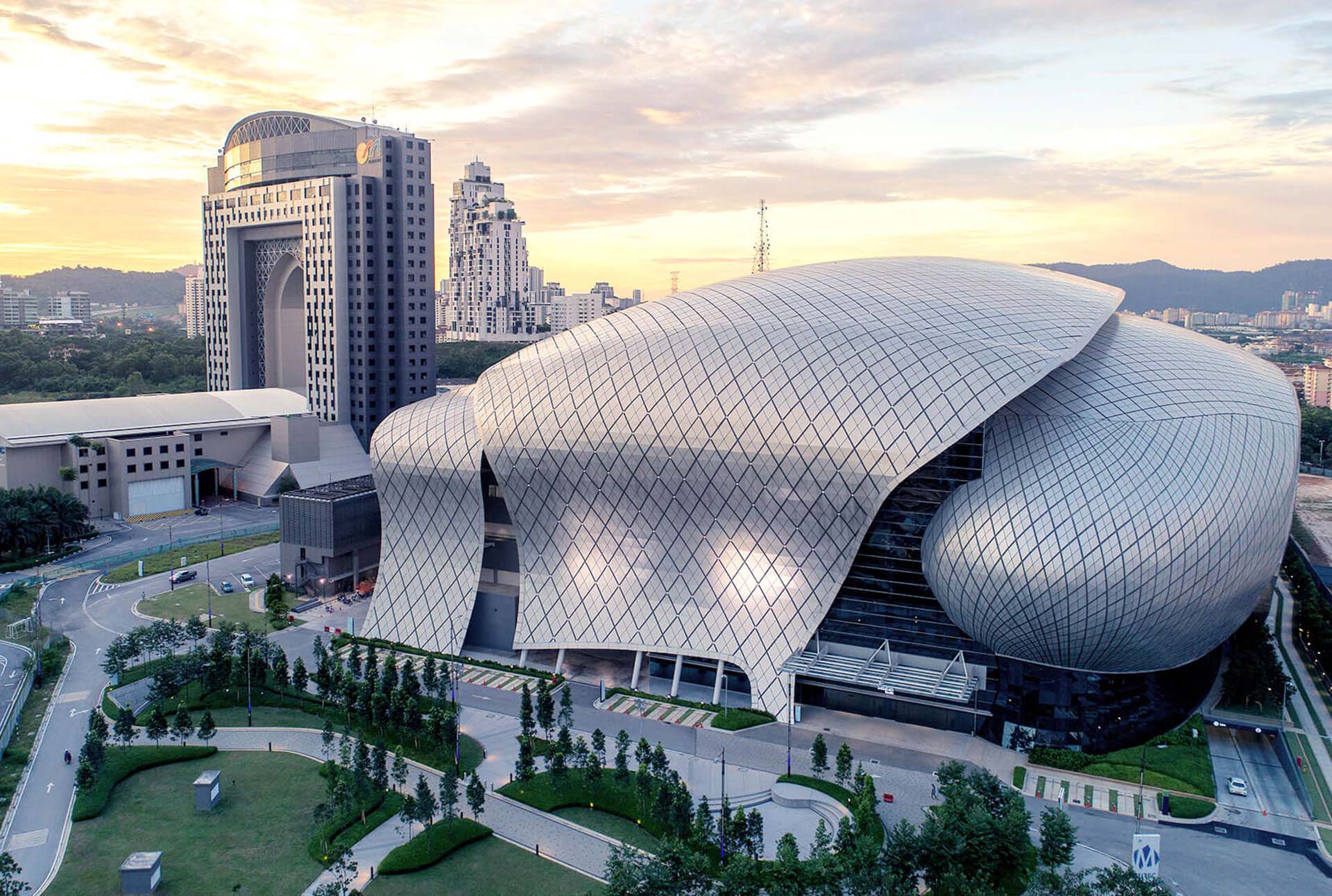 Budget-Friendly Hotel Near MITEC: Stay Steps Away from the Action